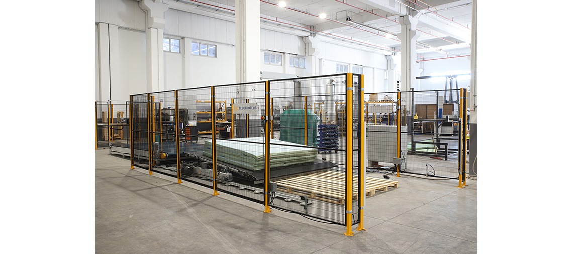 QST-200 | Automatic Foam Pallet Stacker